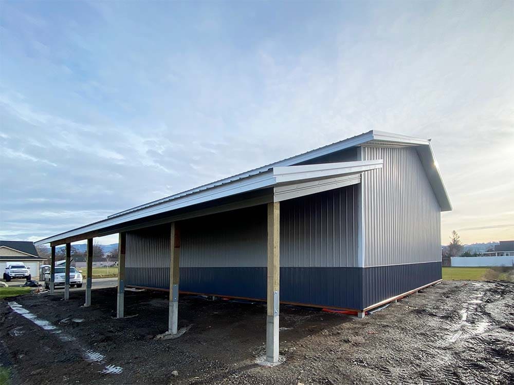 #13549 - 40 x 60 x 16 Residential Metal Pole Building with a Lean-to in ...